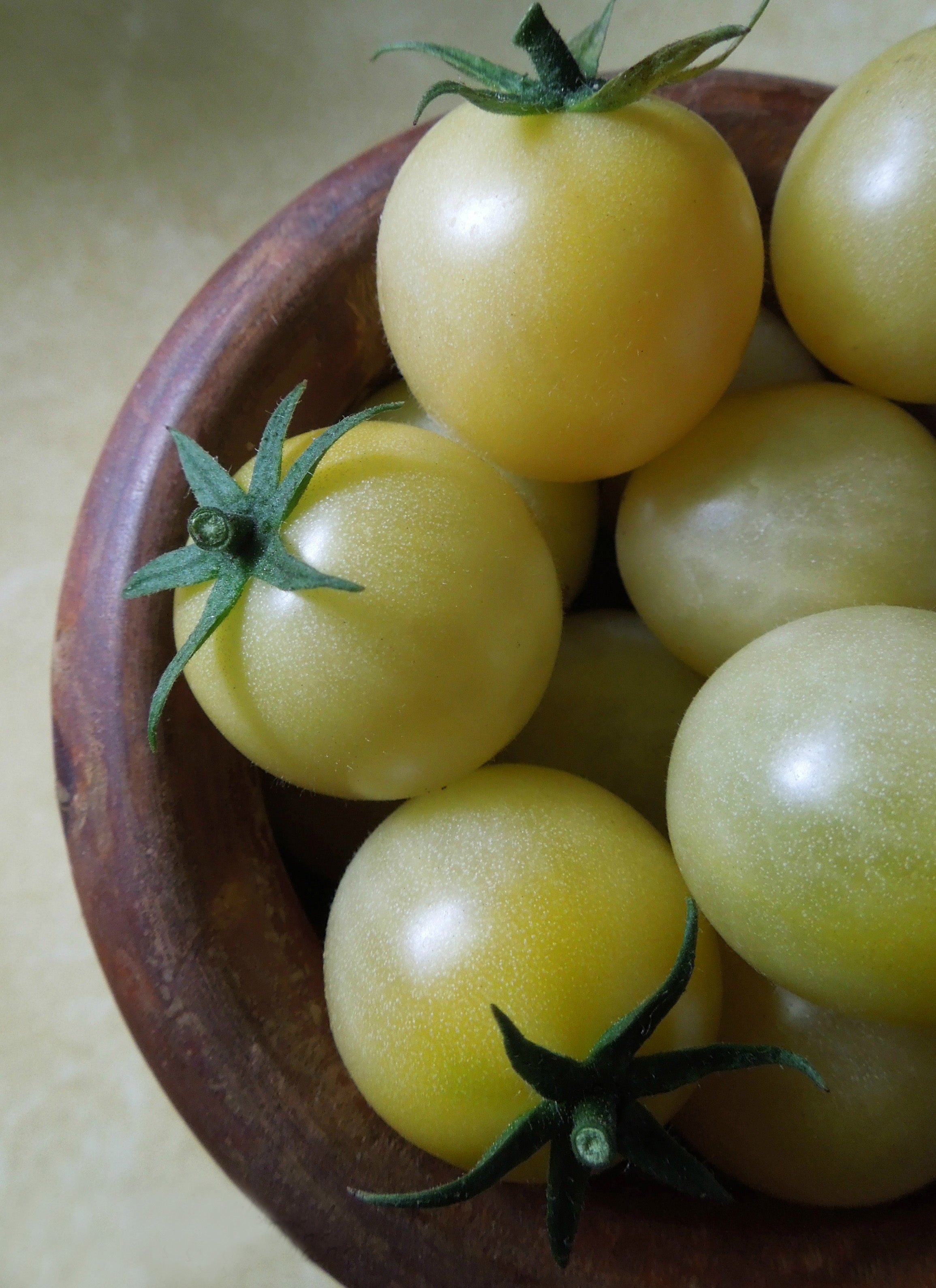 50 Organic SNOW WHITE Cherry TOMATO White Skin Lycopersicon Fruit Vege ...